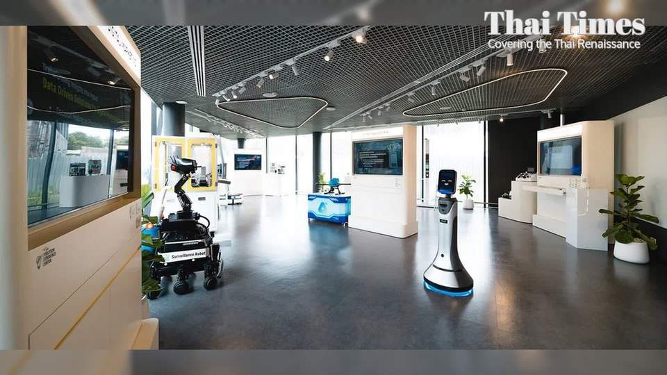 Digital Valley Unveils AIS Evolution Experience Centre - Thai Times