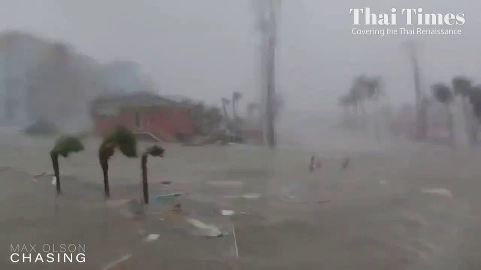 This is what a 15 foot hurricane storm surge looks like. It's ...