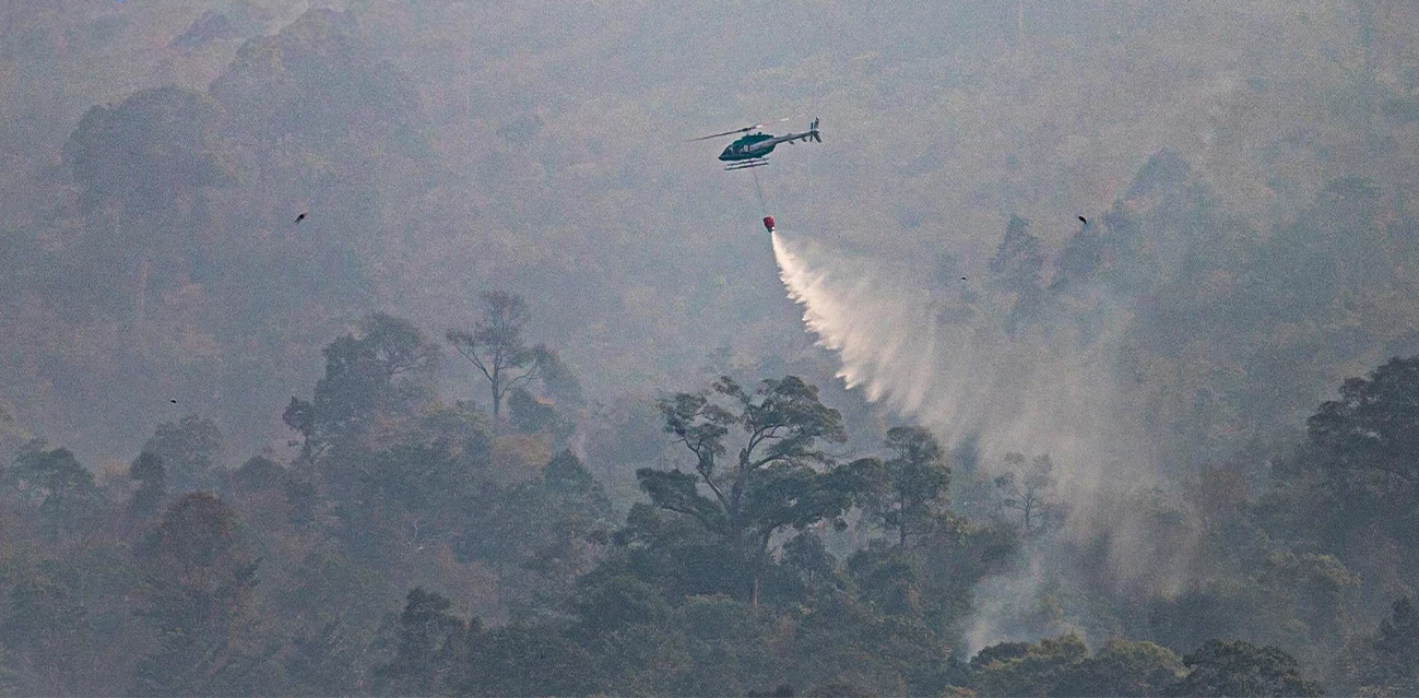 Royal Rainmaking Helicopter Concludes Firefighting Operation in Trat ...
